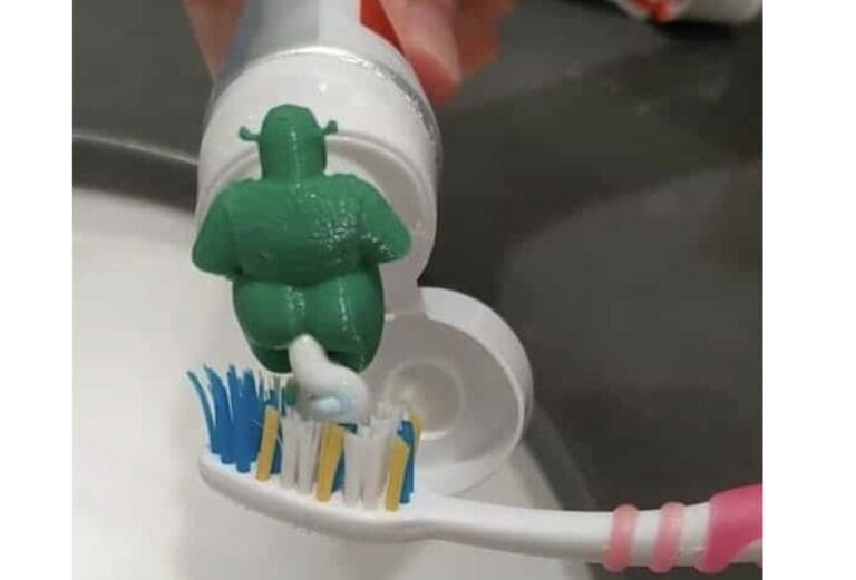 30 Cursed Images: Unsettling and Bizarre Visuals That Defy Explanation"