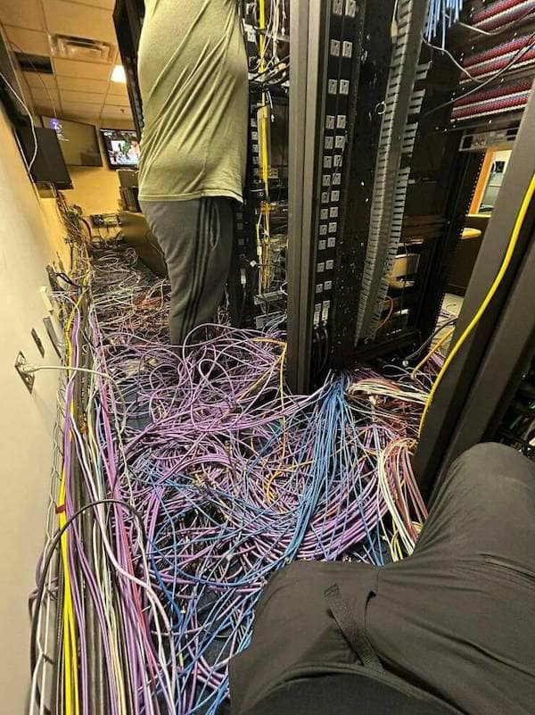 Work Memes: 30 Memes and Mishaps From The Workplace