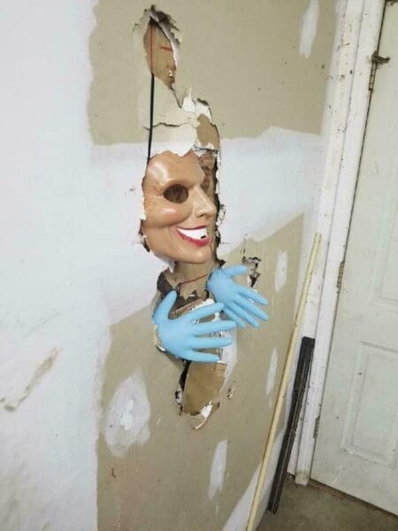 Cursed Images: 38 Weird Photos from the Internet