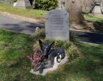 Funny Epitaphs: 38 Hilarious Headstones from the Graveyard