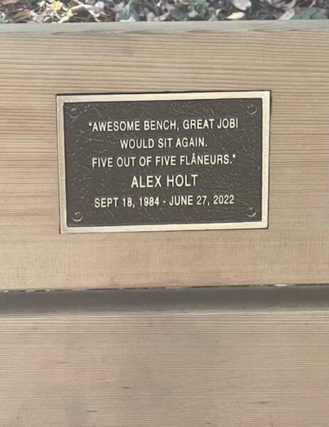 35 Park Bench Plaques That Are Both Heartwarming and Hilarious