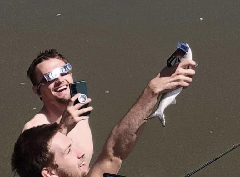 30 Insane Poses That Go Hard and Will Make You Want to Go Home