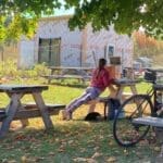 Caught Standing Weird: 40 Hilarious Public Moments Of People Standing ...