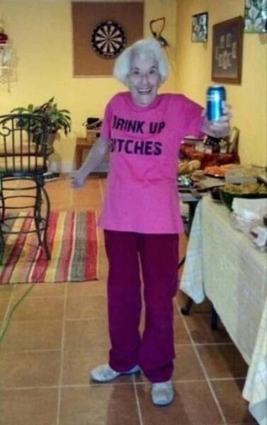 31 T-Shirt Fails That Shouldn’t Be In Anyones Wardrobe