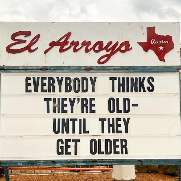 26 Ridiculously Funny Signs from the Legendary El Arroyo