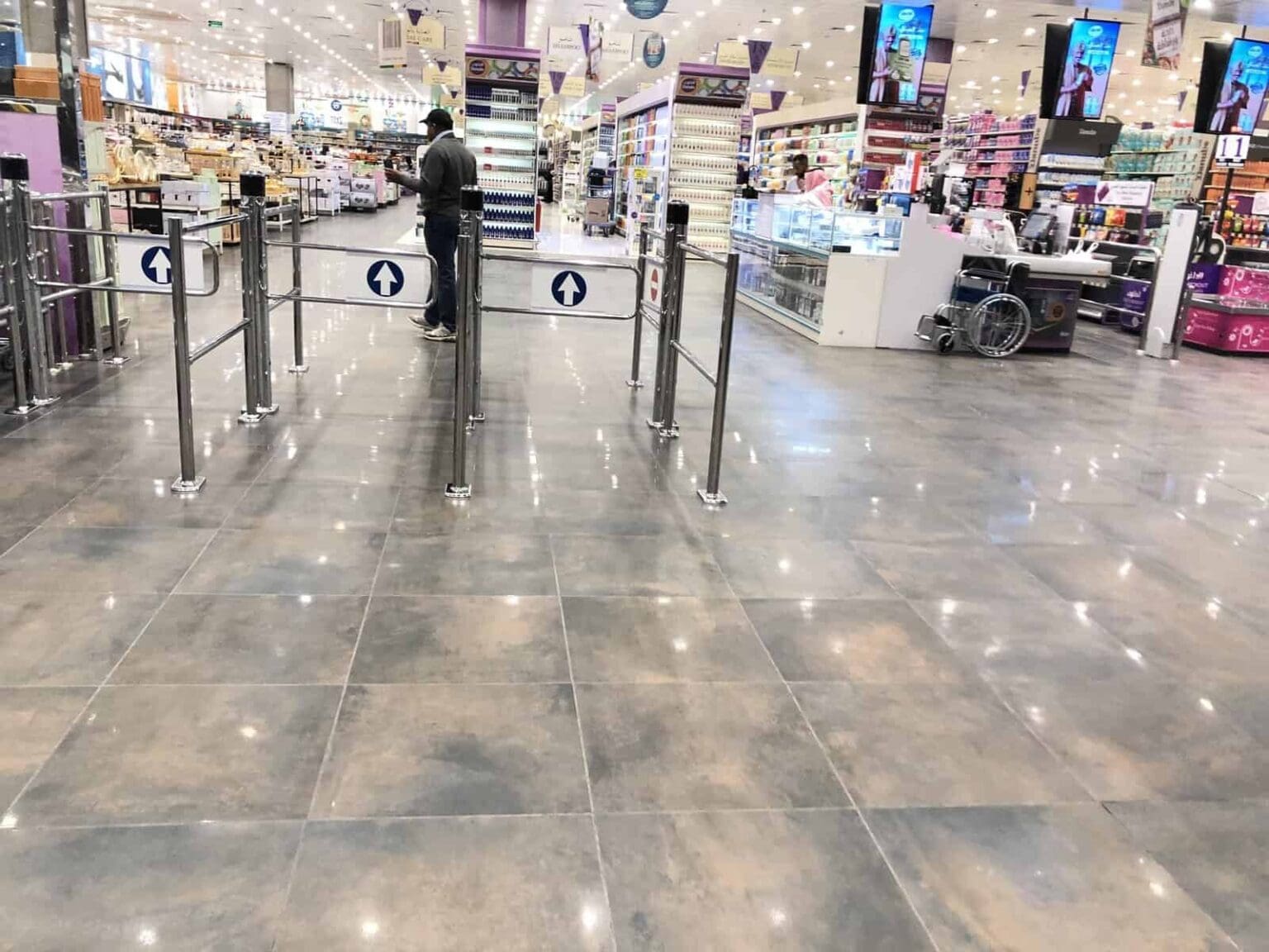 45 Funny Design Fails That Somehow Made It Past the Approval Stage