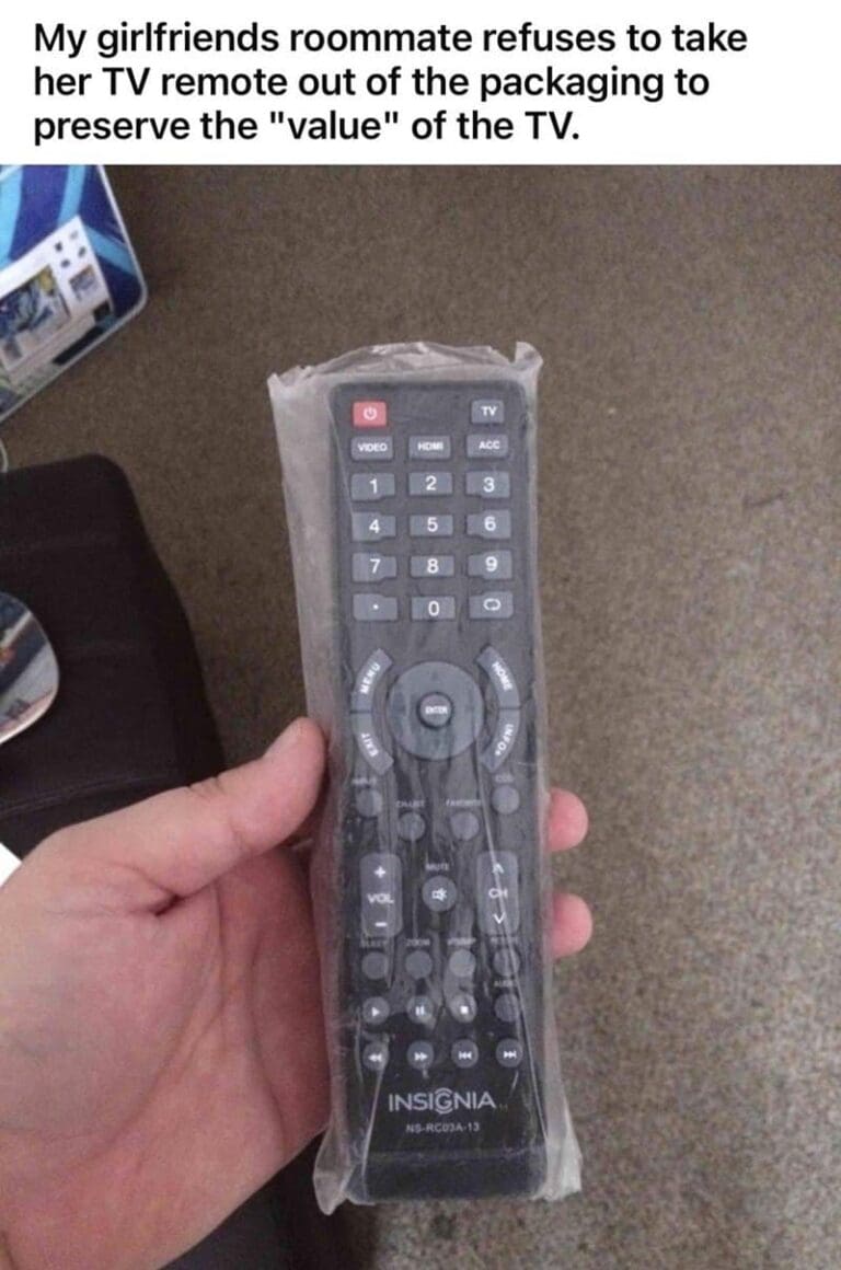 45 Funny Roommate Photos That Trigger Flashbacks to Shared Living