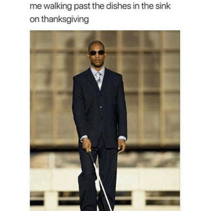 28 Thanksgiving Food Memes For Plate-First Laughs